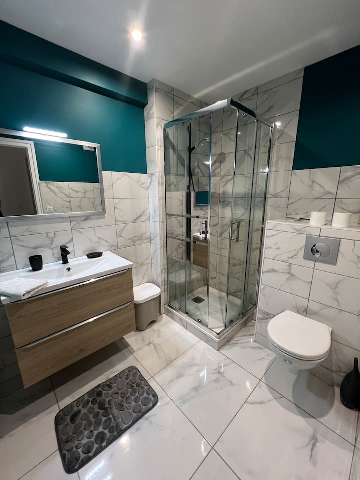 40 Perle’central‼️ 4 Chambres‼️ 
3 Salles De Bains ‼️ - Saint-Étienne