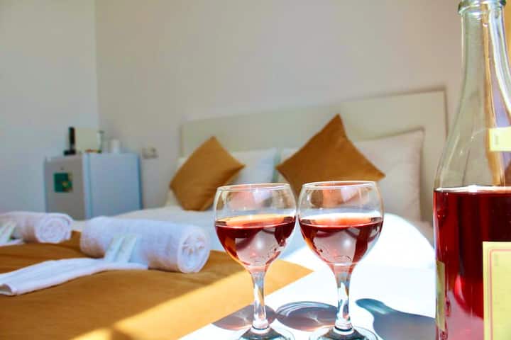 804~new Established Wi-fi~ac~cafè~tv~refrigerator - Madrid