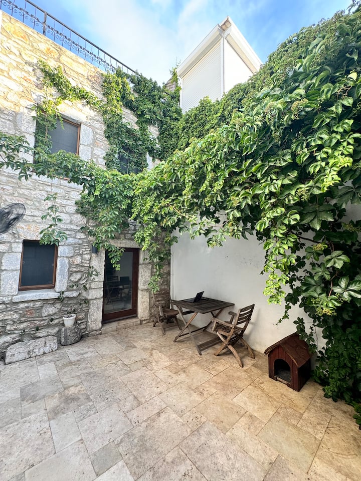 Cozy Stone House Near The Beach - Bodrum