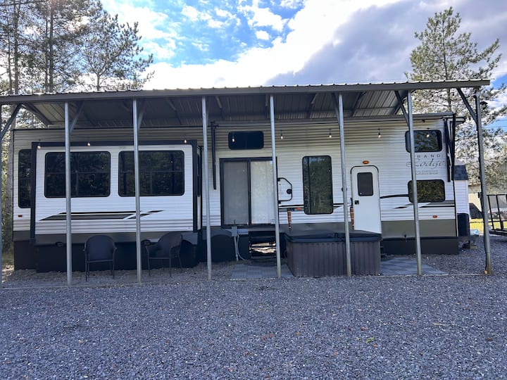 Grand Lodge On Elk Viewing Rd - Elk County, PA