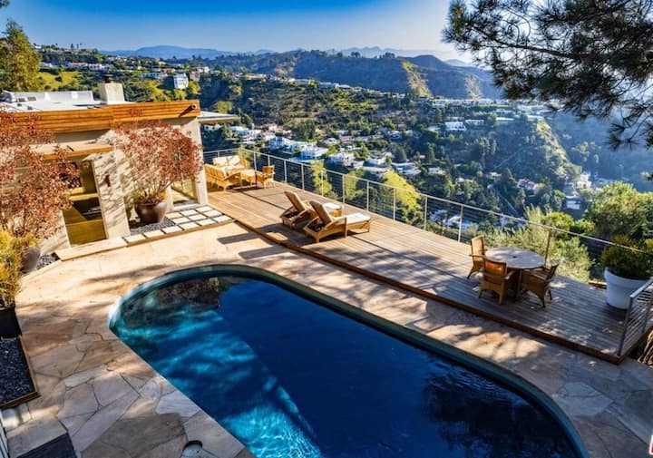 Secluded Luxury Retreat In La - Hollywood, CA