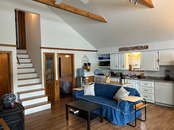 Tranquil Lakeside Getaway At Hogan Pond - Minot, ME