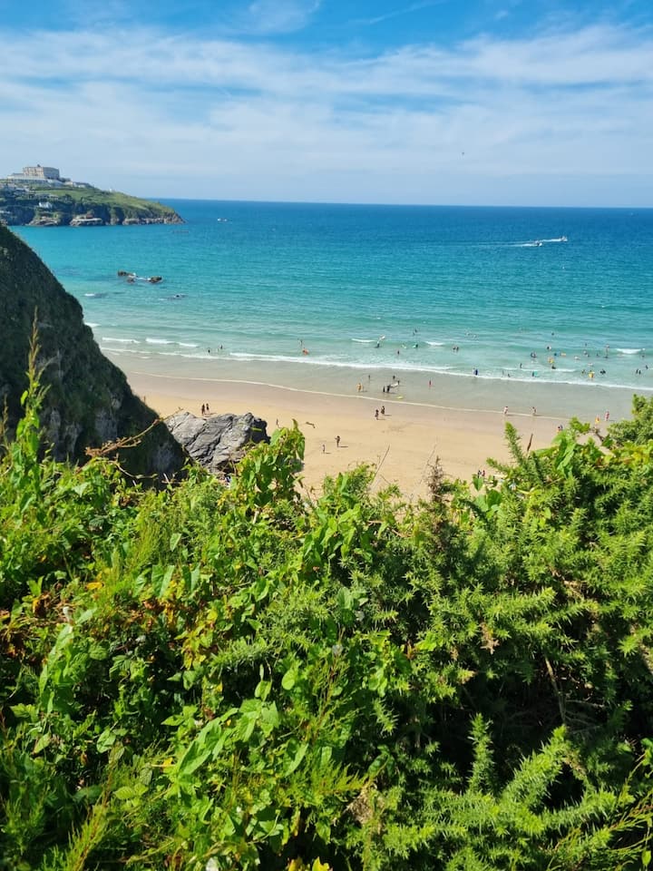 Travella Caravan Coastal Retreat | Sleeps 8 Guests - Newquay