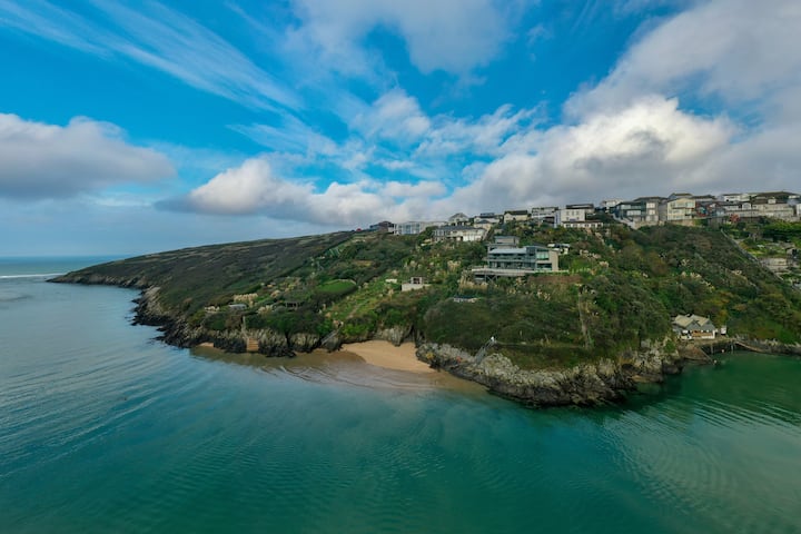 Shamrock's Cove | Cornwall Coastal Autumn Retreat - Newquay