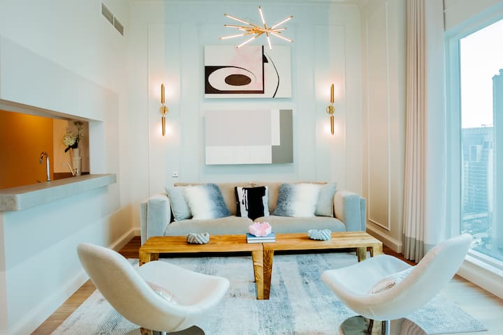 Penthouse Suite | Prime Location - Dubai