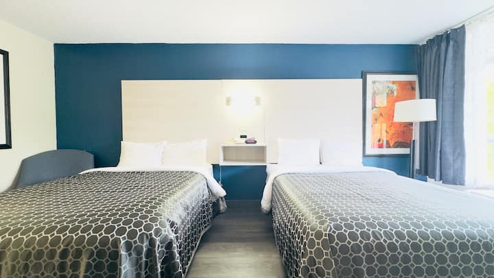 Hotel Studio W/ Mini Kitchen - McDonough, GA