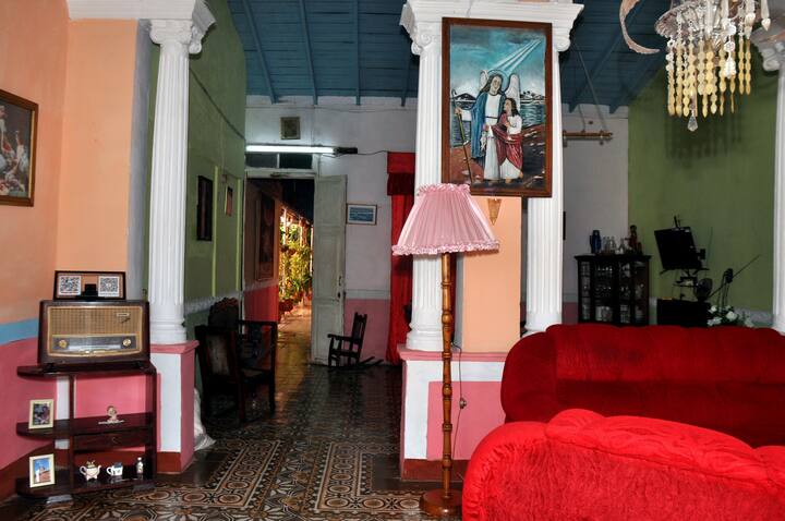 Hostal Del Pino 1: Power Station In Trinidad - Cuba