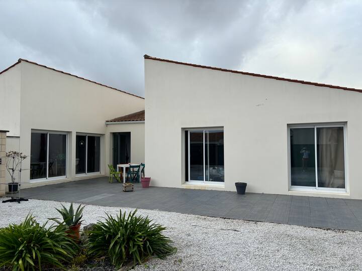 Maison Spacieuse Lumineuse Calme - Saujon