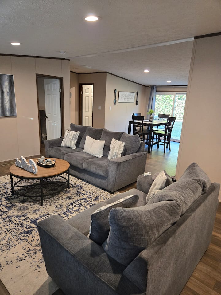Welcome To The Hideaway! - Piedmont, SC