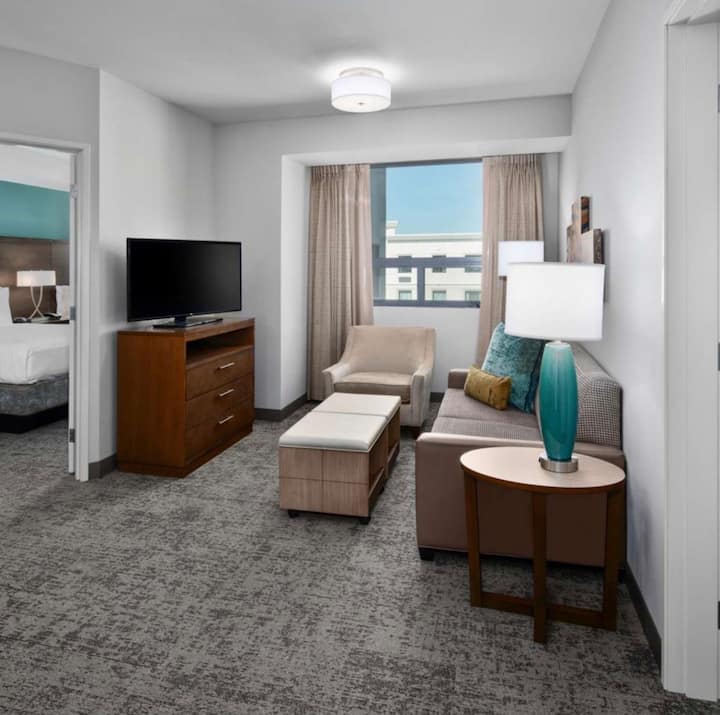 Sna 2 Units Of 2-bedroom Suite W/ Breakfast - Newport Beach, CA