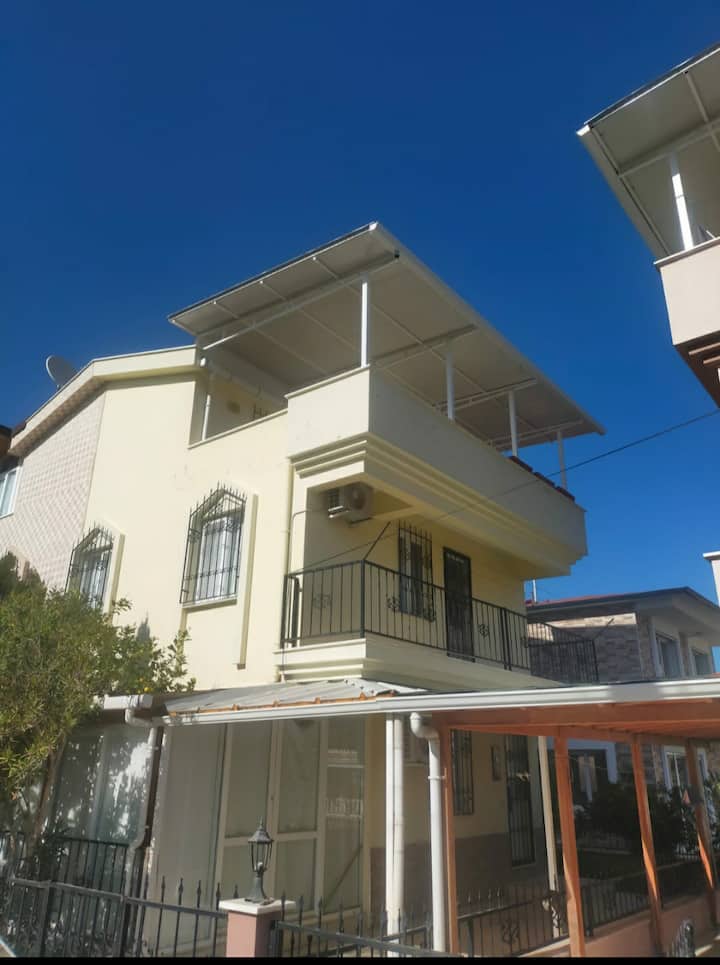 Didim Yazlik Ev 350m Kum Sahile - Akbük