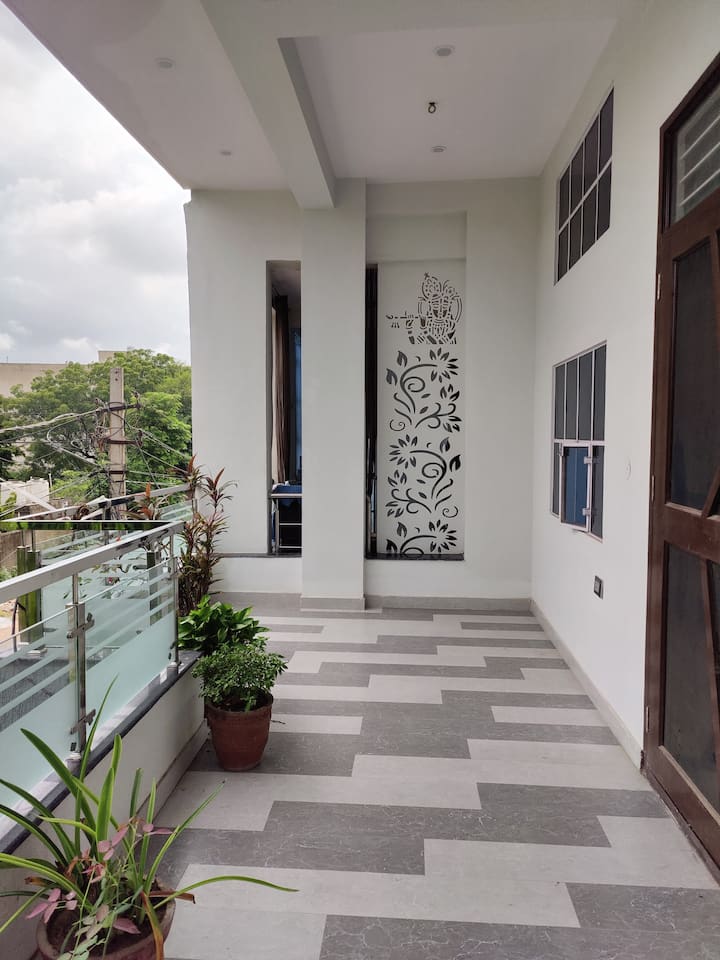 Luxurious & Elegant 1bhk Retreat - Jaipur