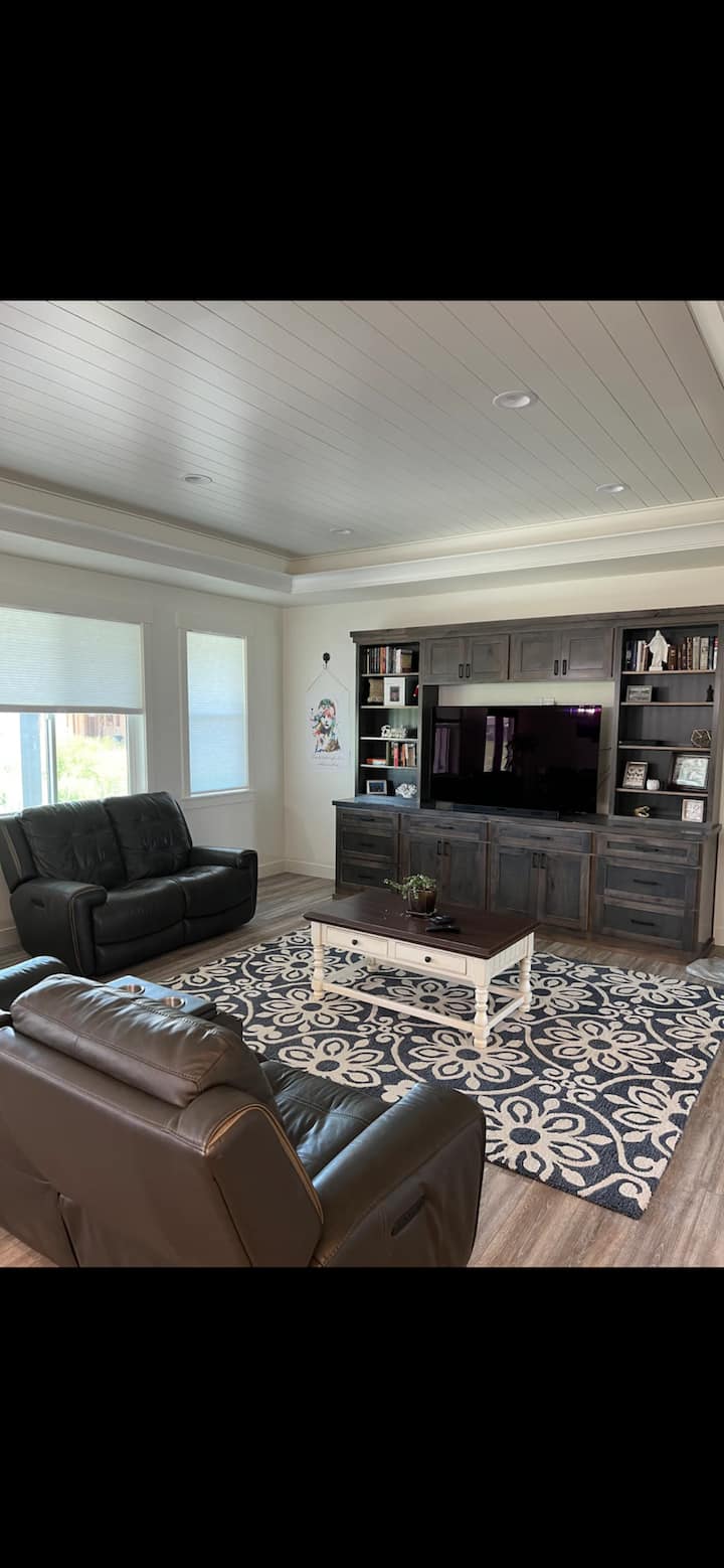 Newly Built Home On Golf Course - Preston, ID