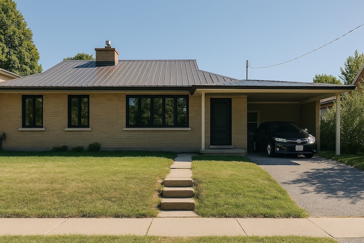 Modern 3br Bungalow Fenced Yard Near Waterloo Tech - Waterloo, ON, Canada