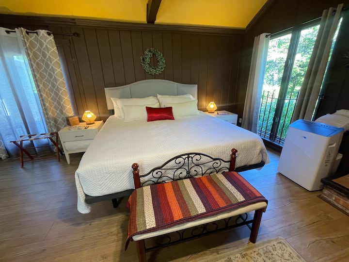 River Bend Guest Suite - Rhode Island