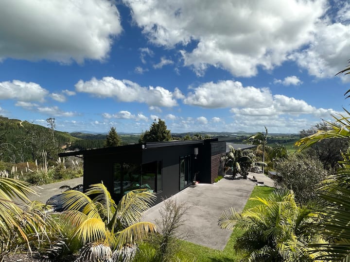 Relax With A View, 100% Of The Grid Solar House - Ōhaeawai