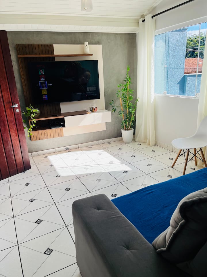 Casa Bem Localizada, à 5 Min Da Balsa, Aceita Pet - Ilhabela