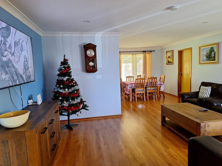 Comfy 4 Bed House In Ulladulla - Ulladulla