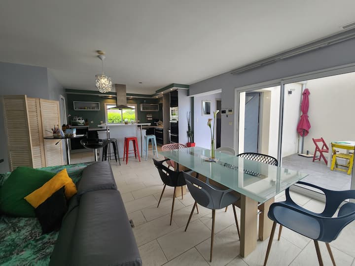 Maison Lumineuse 90m2, Grand Extérieur, 10 Min Mer - Saujon