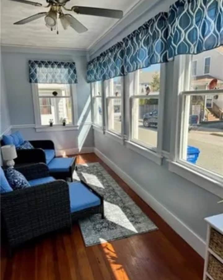 Classic & Cozy Newport Vanzandt - Newport, RI