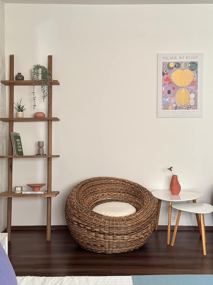 Euphoria Cosy Studio: Walk To Old Town - Bucharest