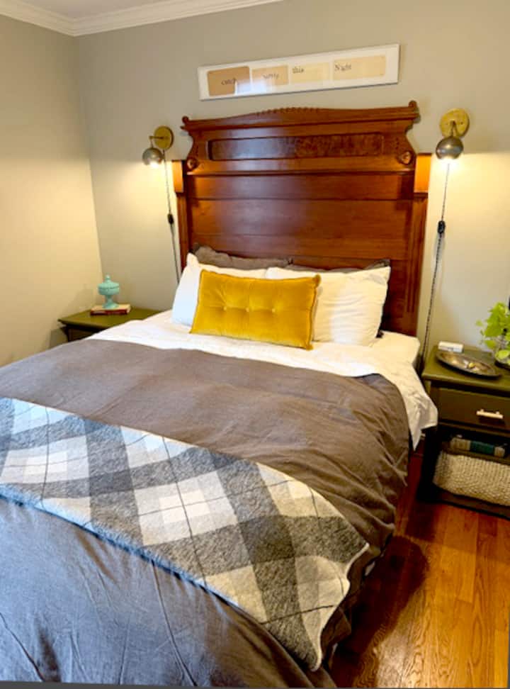 "The Nashville Local" In Hillsboro Village - Nashville