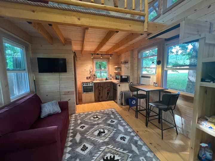 Green Mtn. Treehouse/w Hot Tub - Vermont