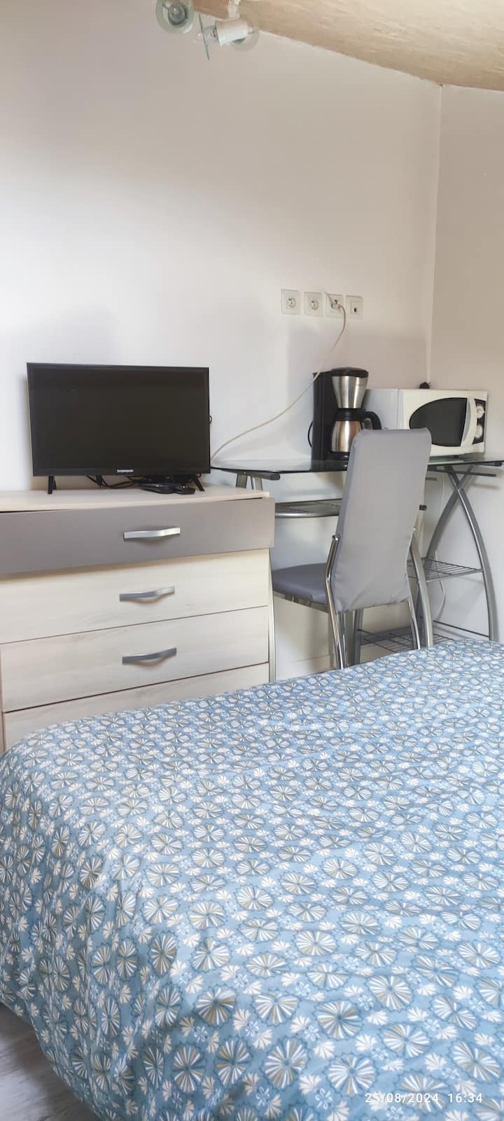 Chambre Individuelle Avec Salle De Bain Privée. - Revel