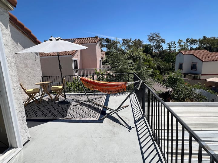Charming Guest Suite • 2br + Private Balcony - Pomona, CA
