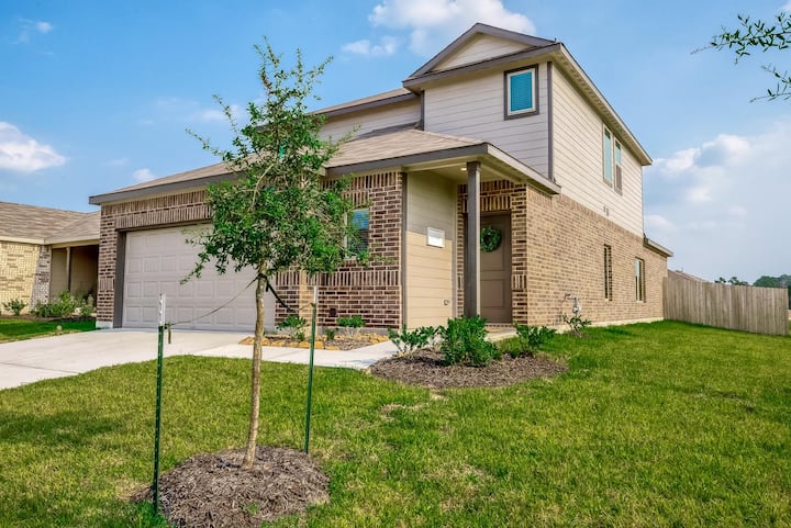 All New 4bdr Home In Magnolia Tx - Tomball, TX