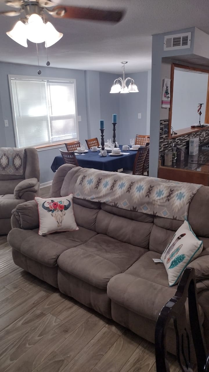 Family Lodge At Cedar Creek - Tool, TX