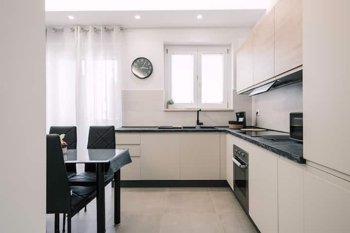 [Daisy Apartment] Luxury Central Apartment - Molfetta