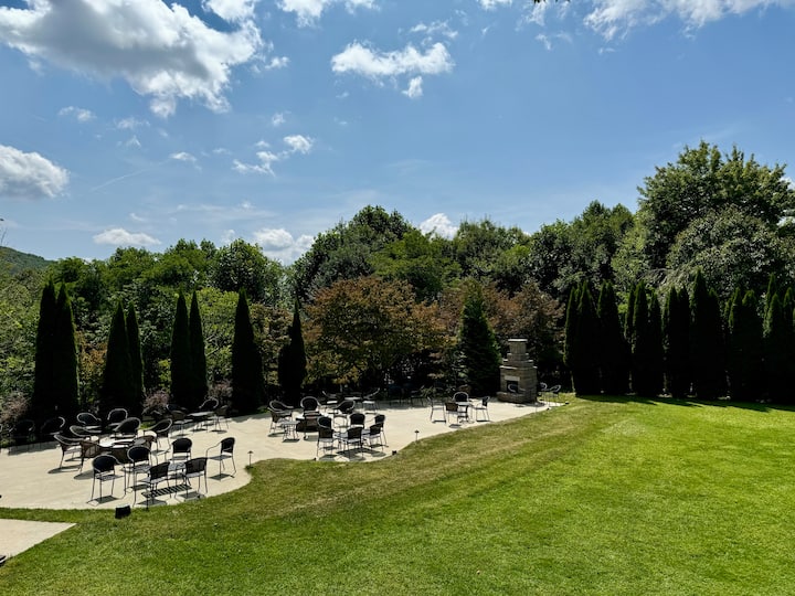 Modern Townhome Mins From Downtown Boone! - Blowing Rock, NC