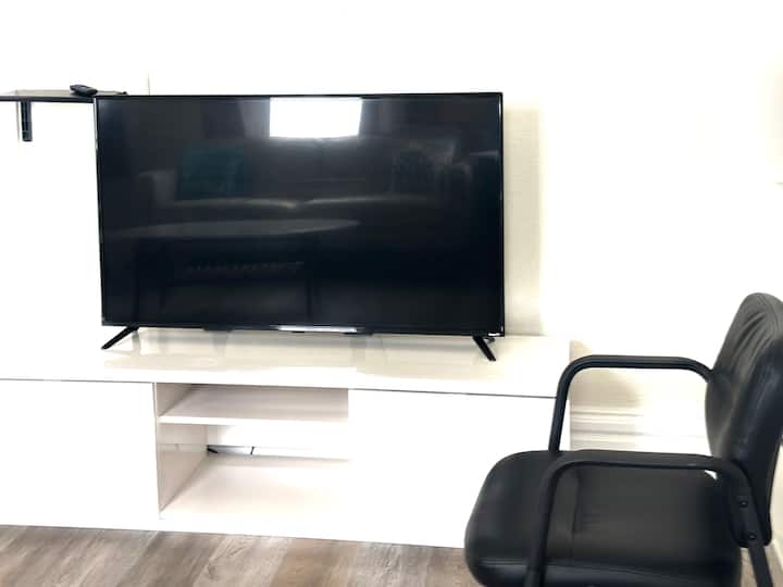 Newly Remodeled Loft Free Parking 3br Downtown - Sacramento, CA