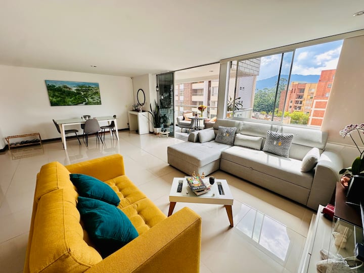 Spacious Digital Nomad Retreat - Envigado