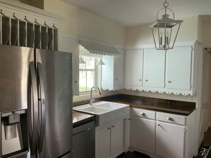Dog Friendly Cozy Cottage - Vero Beach, FL