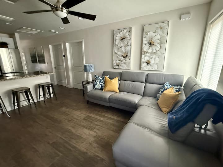 2 Bedroom Townhome, Single Story - Las Vegas