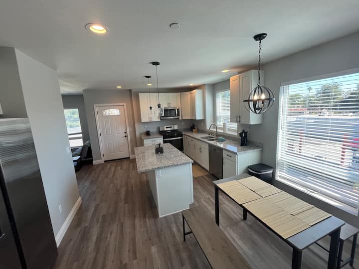 Two Bedroom One Bath New Built - Sacramento, CA