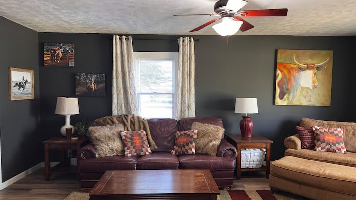 Farmer Ty’s Ranch House From ‘Farmer Wants A Wife’ - Charleston, MO