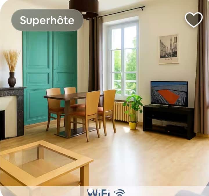 Appartement 2 Lumineux Vue Cathédrale Plein Centre - Varreddes