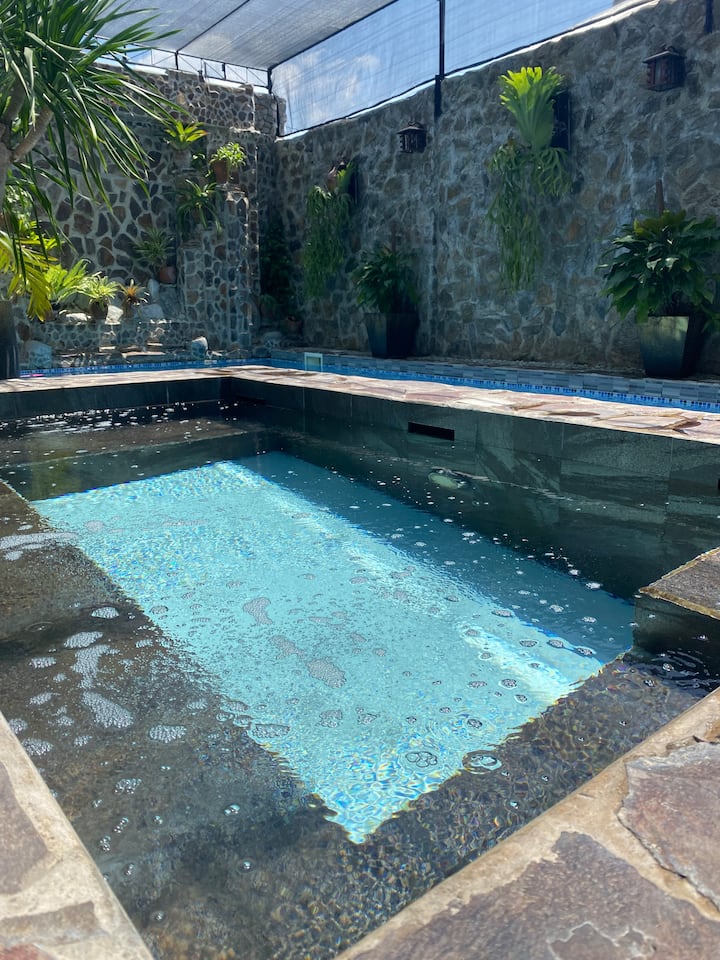 Exclusive Pool And Villa - Arayat