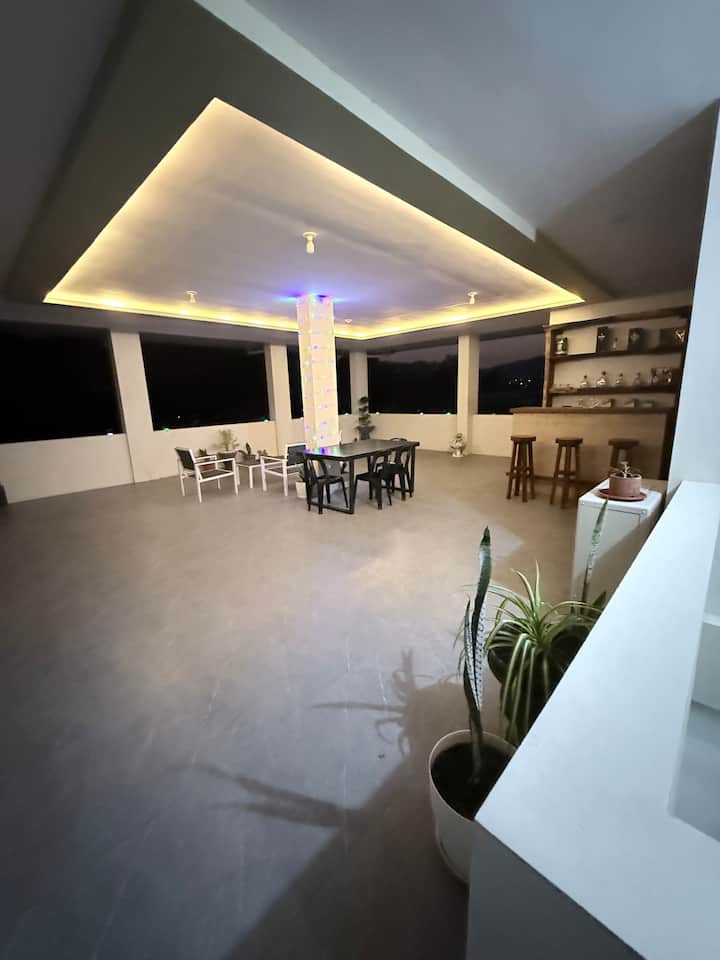 Stays Inn Vega’s 
Budget Friendly New Apt W/a View - Olongapo