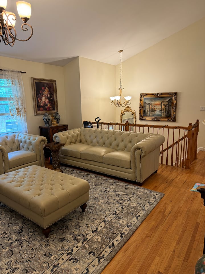 Cozy Room - Westchester County, NY