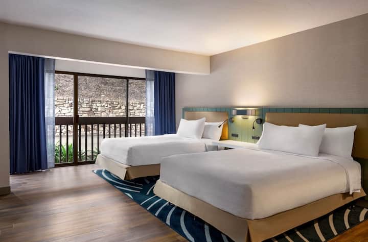 Monterey Combination Of 2 Suites - Monterey, CA