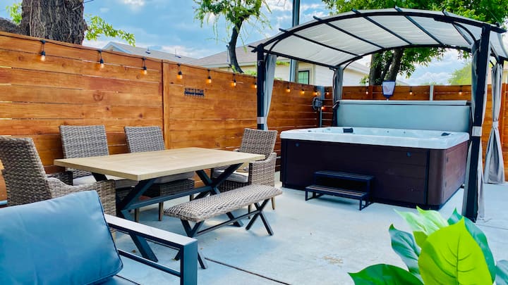 Spacious 5bdr/5bath In Downtown Fw Stockyards Tcu - Fort Worth, TX