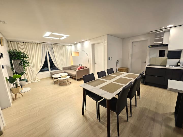 Premium Village - Special D/c & Local Experience - Seoul