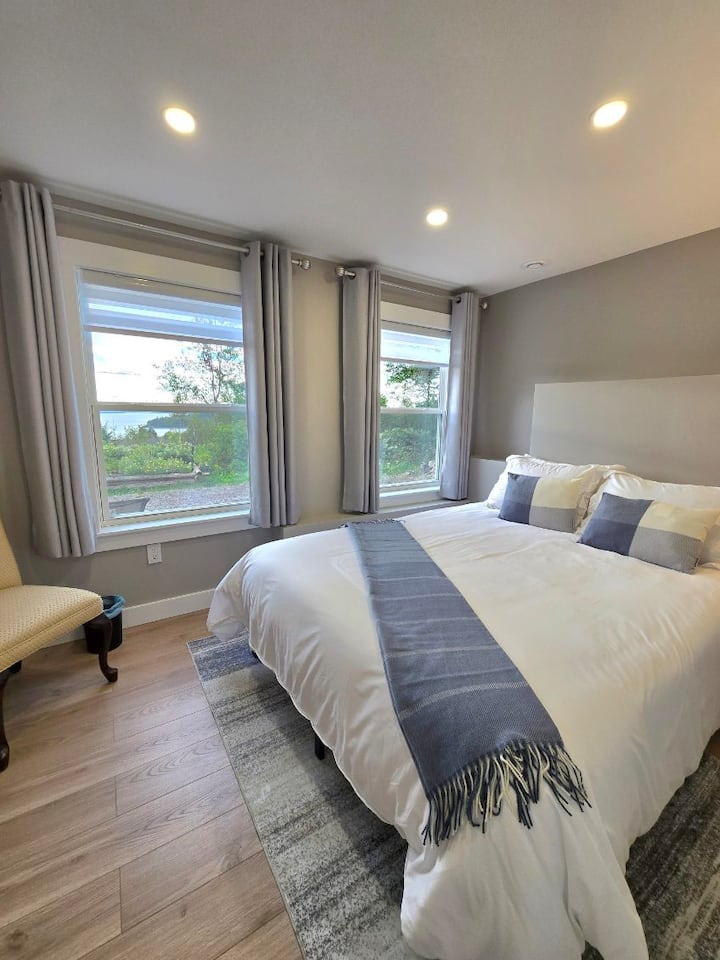 Water Views On Highland - New Brunswick