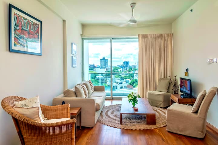 City Retreat With Spectacular Lake Views - Colombo