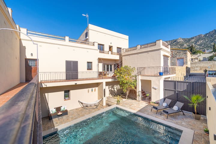 Espectacular Atico Con Vistas Al Mar Y La Montaña - Llançà