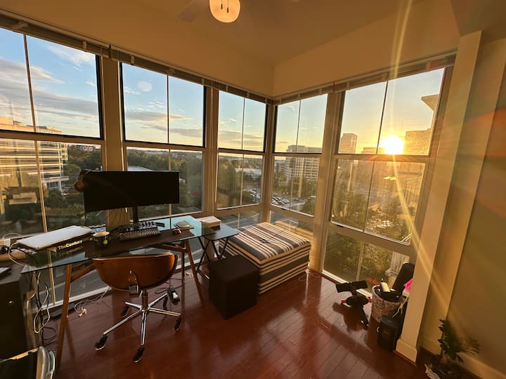 The Reston Sunset Perch @ Town Center - Herndon, VA